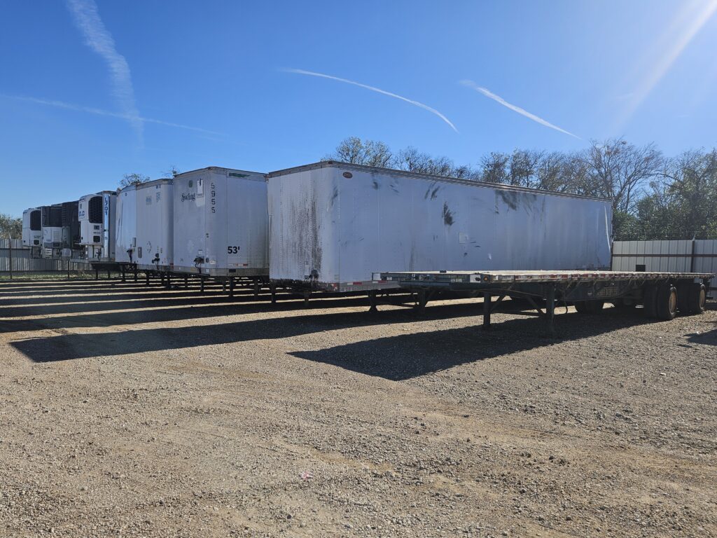 Tow King of Waco Big Truck and Trailer Auction - Clark Auction Company